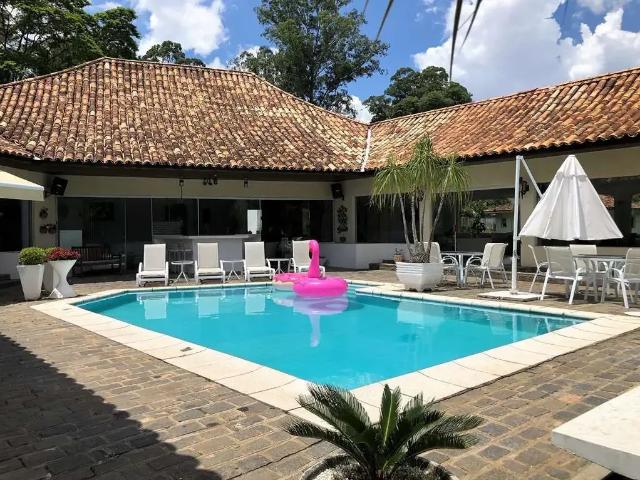 Casa / Sobrado para Locação em Cotia/SP Chácara Granja Velha 4 Quartos