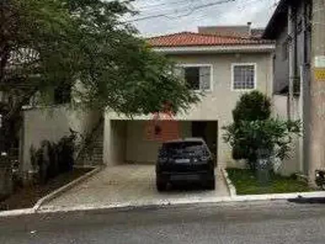Casa / Sobrado para Locação em Cotia/SP Chácara Roselândia 3 Quartos