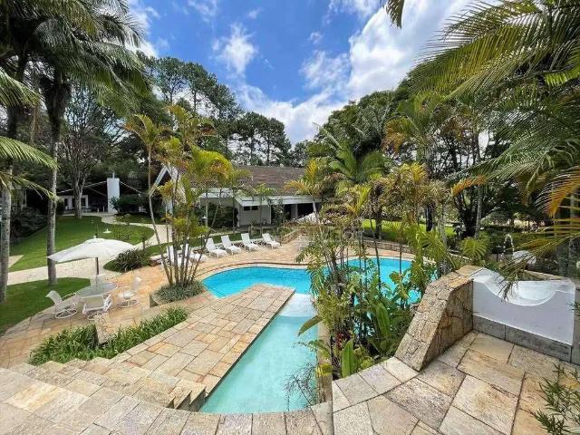 Casa / Sobrado para Locação em Cotia/SP Granja Viana 3 Quartos