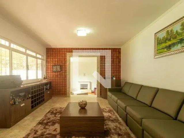 Casa / Sobrado para Locação em Cotia/SP Granja Viana 4 Quartos