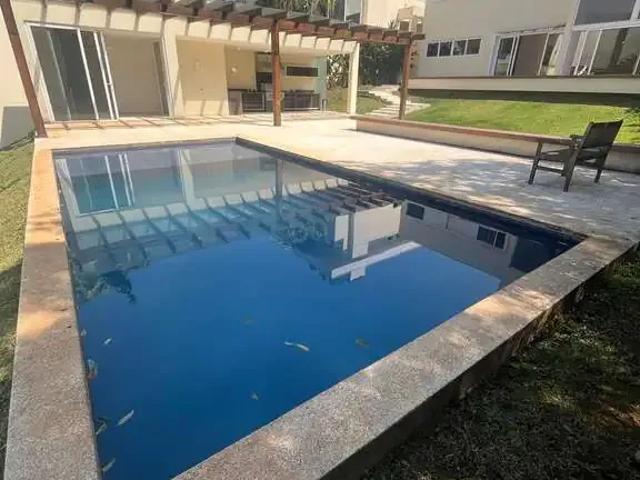 Casa / Sobrado para Locação em Cotia/SP Granja Viana II 3 Quartos