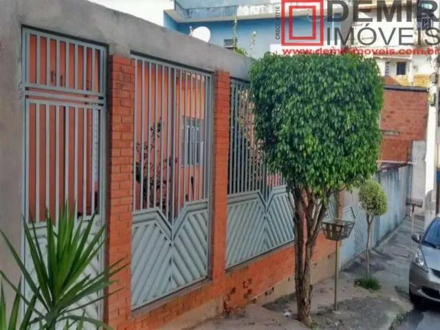 Casa / Sobrado para Locação em Cotia/SP Jardim Arco Íris 2 Quartos