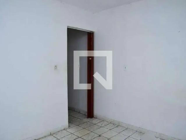 Casa / Sobrado para Locação em Cotia/SP Jardim do Engenho 1 Quartos
