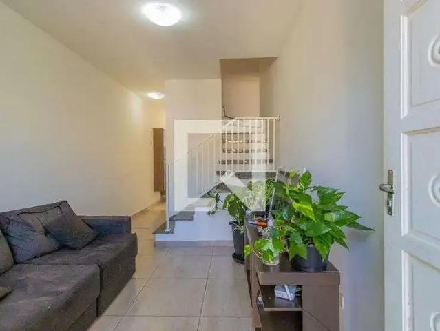Casa / Sobrado para Locação em Cotia/SP Jardim Empirio 2 Quartos
