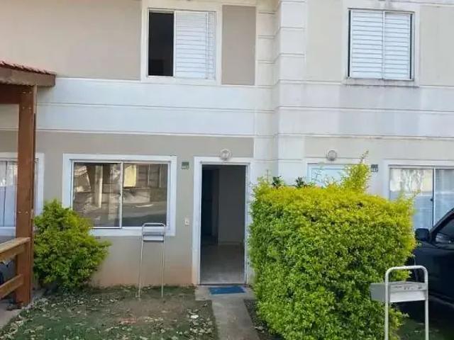 Casa / Sobrado para Locação em Cotia/SP Jardim Ísis 2 Quartos