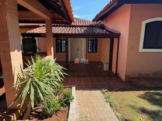 Casa / Sobrado para Locação em Cotia/SP Jardim Lambreta 3 Quartos