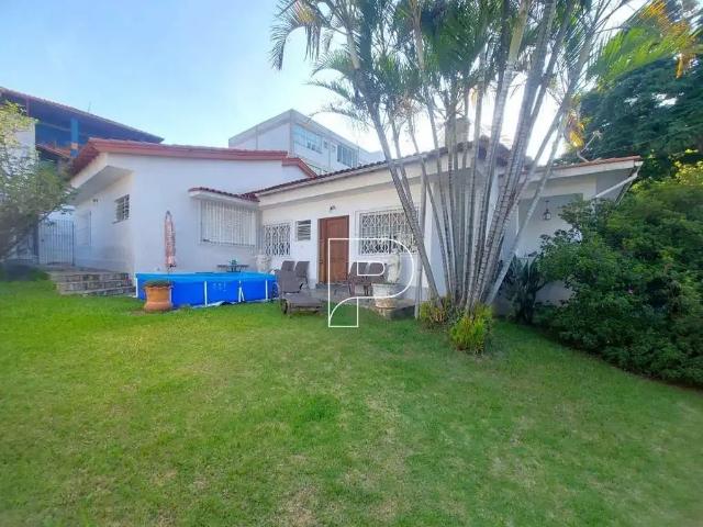 Casa / Sobrado para Locação em Cotia/SP Jardim Nomura 3 Quartos