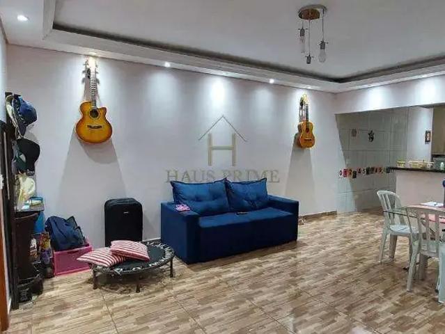 Casa / Sobrado para Locação em Cotia/SP Jardim Sandra 3 Quartos