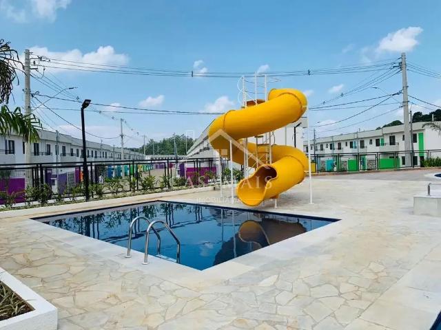 Casa / Sobrado para Locação em Cotia/SP Jardim Petrópolis 2 Quartos
