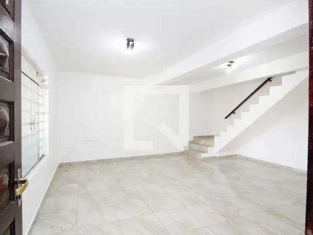 Casa / Sobrado para Locação em Cotia/SP Jardim Rosalina 3 Quartos