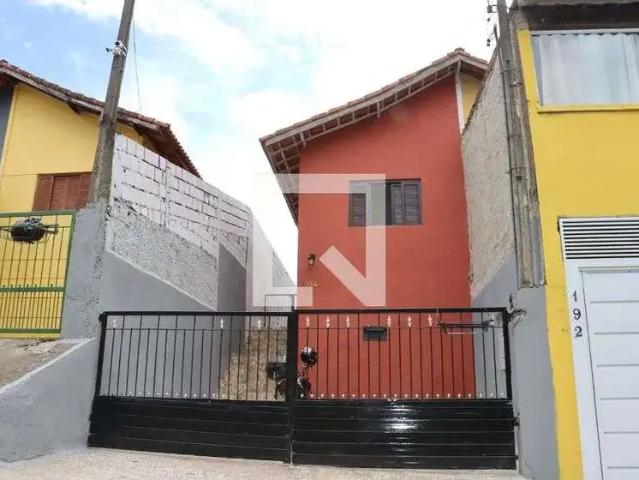 Casa / Sobrado para Locação em Cotia/SP Jardim Rio das Pedras 2 Quartos