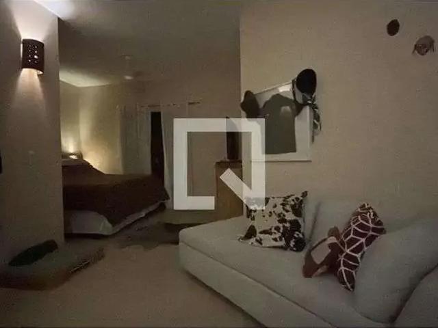 Casa / Sobrado para Locação em Cotia/SP Lajeado 3 Quartos