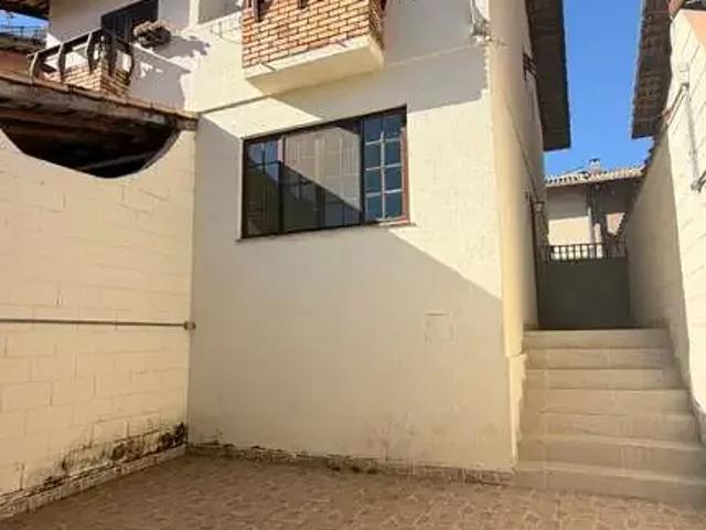 Casa / Sobrado para Locação em Cotia/SP Moinho Velho 2 Quartos