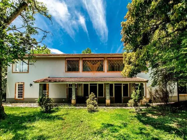 Casa / Sobrado para Locação em Cotia/SP Moinho Velho 2 Quartos