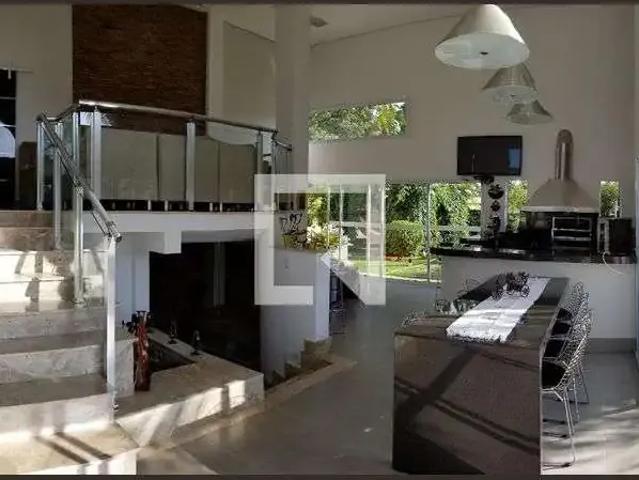 Casa / Sobrado para Locação em Cotia/SP Parque Mirante da Mata 4 Quartos
