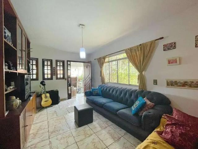 Casa / Sobrado para Locação em Cotia/SP Parque São George 3 Quartos