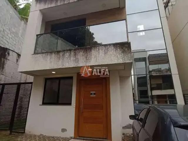 Casa / Sobrado para Locação em Cotia/SP Parque Rincão 3 Quartos