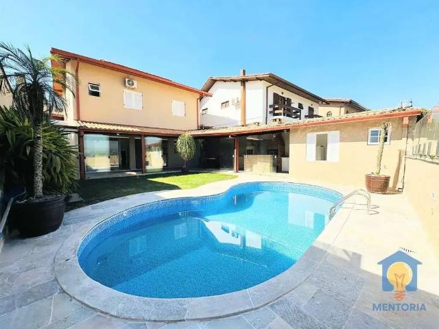 Casa / Sobrado para Locação em Cotia/SP São Paulo II 4 Quartos