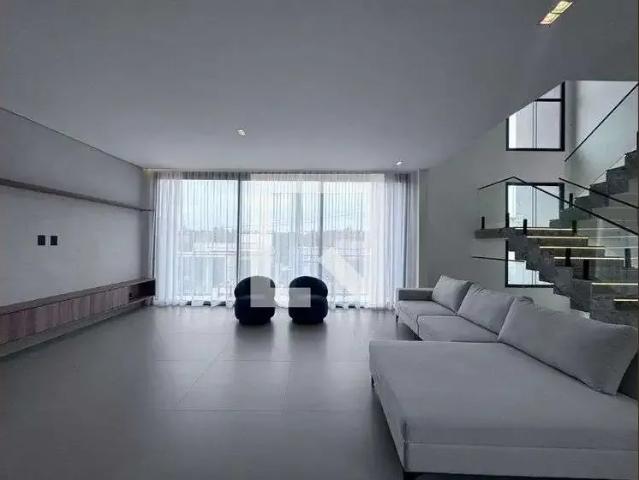Casa / Sobrado para Locação em Cotia/SP São Paulo II 4 Quartos