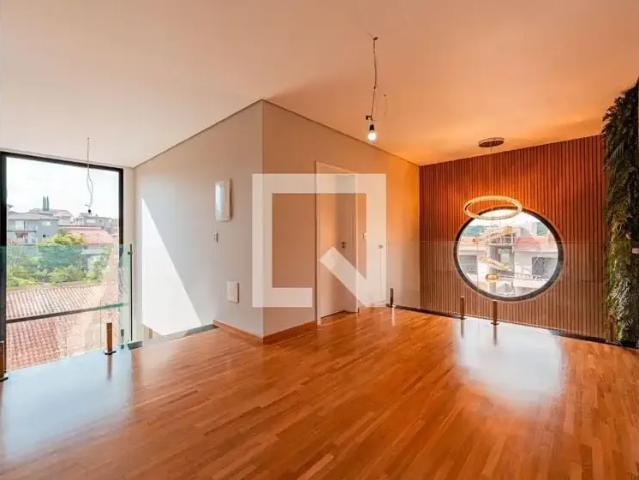 Casa / Sobrado para Locação em Cotia/SP São Paulo II 4 Quartos