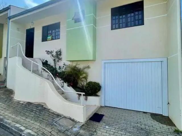 Casa / Sobrado para Locação em Colombo/PR Parque do Embu 3 Quartos
