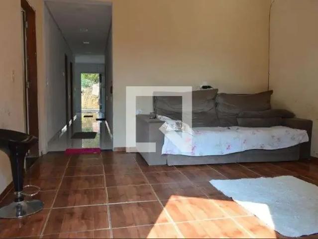 Casa / Sobrado para Locação em Contagem/MG Tropical 4 Quartos