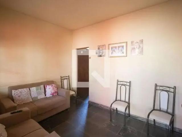 Casa / Sobrado para Locação em Contagem/MG Tropical 3 Quartos