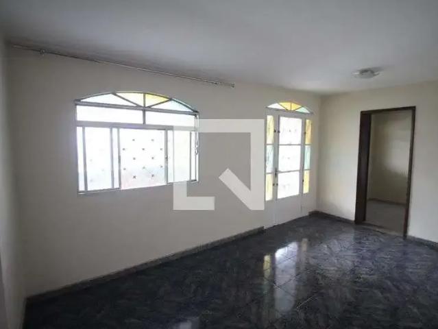 Casa / Sobrado para Locação em Contagem/MG Água Branca 5 Quartos