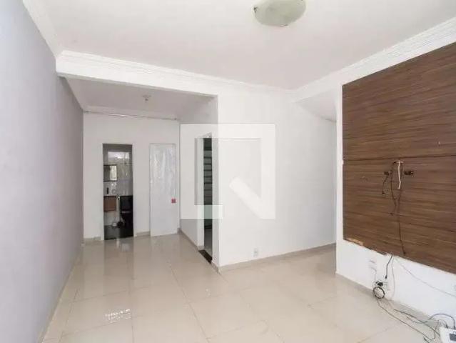 Casa / Sobrado para Locação em Contagem/MG Água Branca 2 Quartos