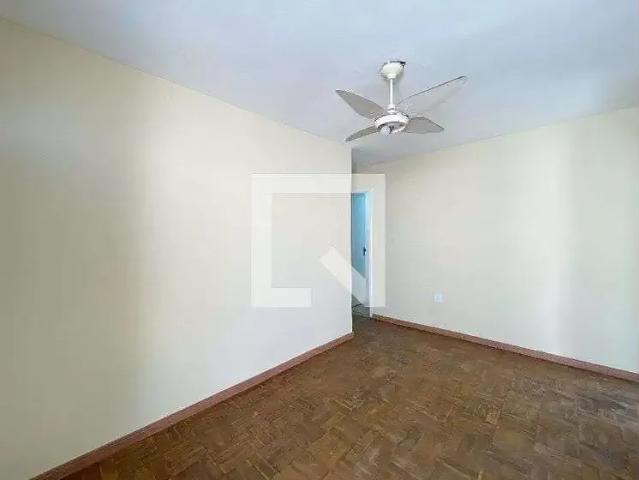 Casa / Sobrado para Locação em Contagem/MG Água Branca 3 Quartos