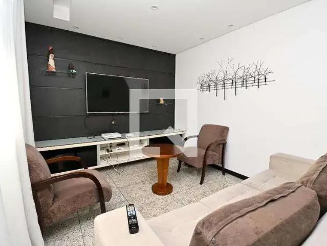 Casa / Sobrado para Locação em Contagem/MG Alvorada 3 Quartos