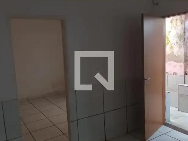 Casa / Sobrado para Locação em Contagem/MG Arvoredo 2 Quartos