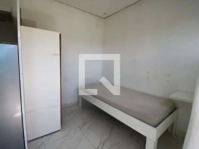 Casa / Sobrado para Locação em Contagem/MG Colonial 1 Quartos