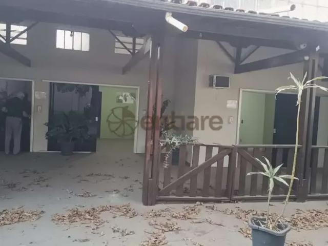 Casa / Sobrado para Locação em Contagem/MG Eldorado 4 Quartos