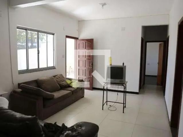 Casa / Sobrado para Locação em Contagem/MG Novo Eldorado 4 Quartos