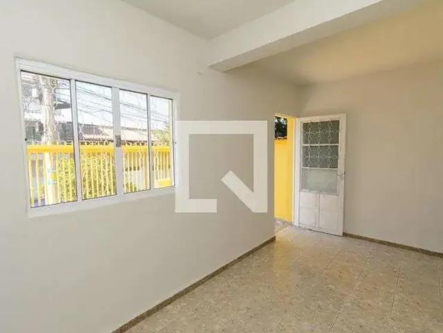 Casa / Sobrado para Locação em Contagem/MG Novo Riacho 3 Quartos