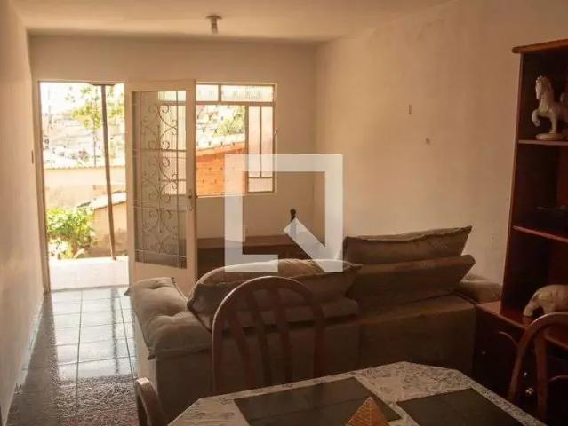 Casa / Sobrado para Locação em Contagem/MG Oitis 2 Quartos