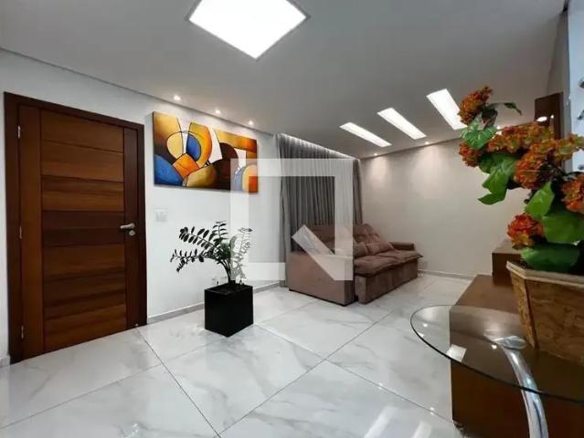 Casa / Sobrado para Locação em Contagem/MG São Gonçalo 3 Quartos