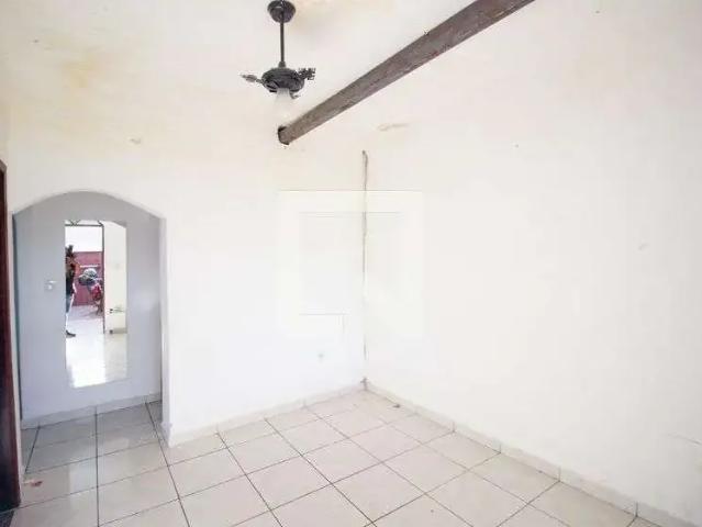 Casa / Sobrado para Locação em Contagem/MG Santa Edwiges 3 Quartos