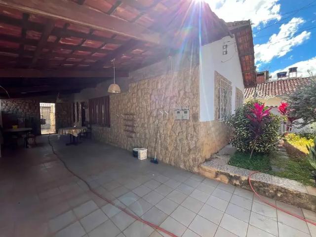 Casa / Sobrado para Locação em Coronel Fabriciano/MG Giovanini 4 Quartos