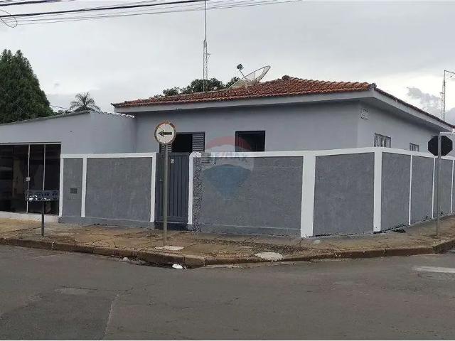 Casa / Sobrado para Locação em Cosmópolis/SP Vila Damiano 2 Quartos
