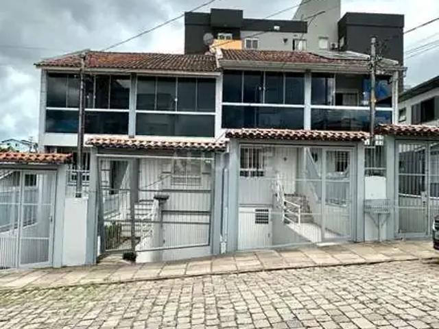 Casa / Sobrado para Locação em Caxias do Sul/RS Cidade Nova 2 Quartos