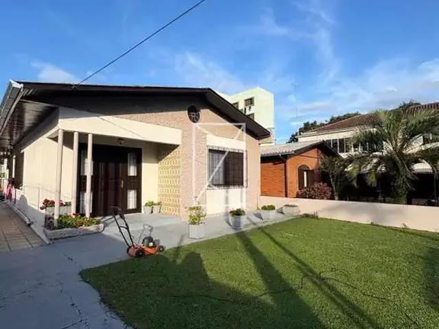 Casa / Sobrado para Locação em Caxias do Sul/RS Cristo Redentor 3 Quartos