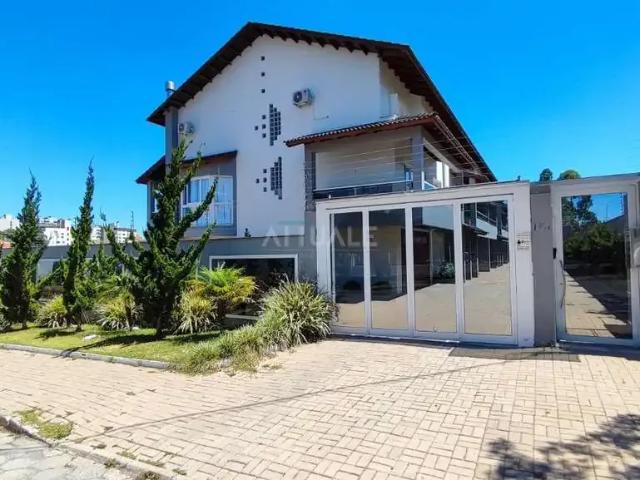 Casa / Sobrado para Locação em Caxias do Sul/RS Jardim América 3 Quartos