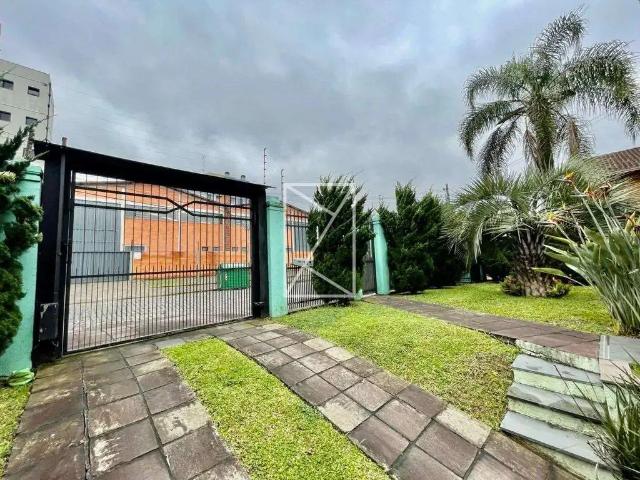 Casa / Sobrado para Locação em Caxias do Sul/RS Sagrada Família 4 Quartos