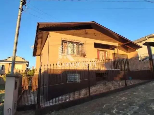 Casa / Sobrado para Locação em Caxias do Sul/RS Serrano 3 Quartos