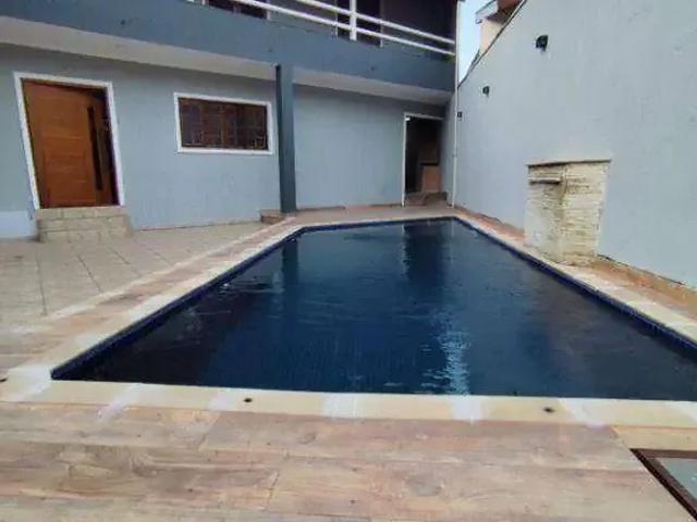 Casa / Sobrado para Locação em Caçapava/SP Borda da Mata 4 Quartos