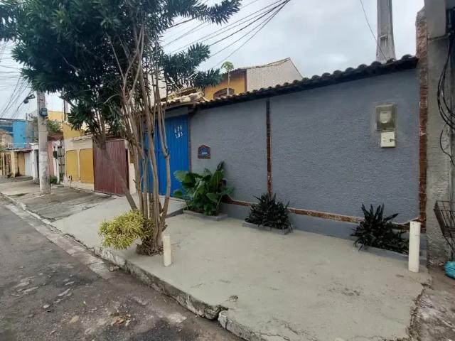 Casa / Sobrado para Locação em Cabo Frio/RJ Braga 2 Quartos