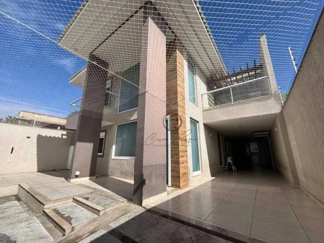 Casa / Sobrado para Locação em Cabo Frio/RJ Jardim Excelsior 4 Quartos