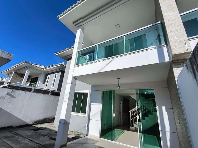 Casa / Sobrado para Locação em Cabo Frio/RJ Portinho 4 Quartos